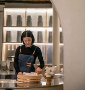 7 cafés parisiens qui servent les meilleurs matchas